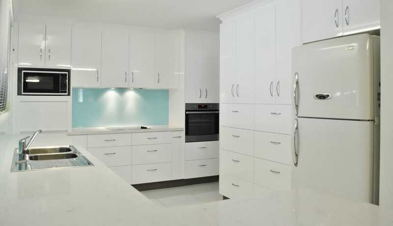 Irresistible ice cool kitchen | Kitchen Cabinet Maker Brisbane