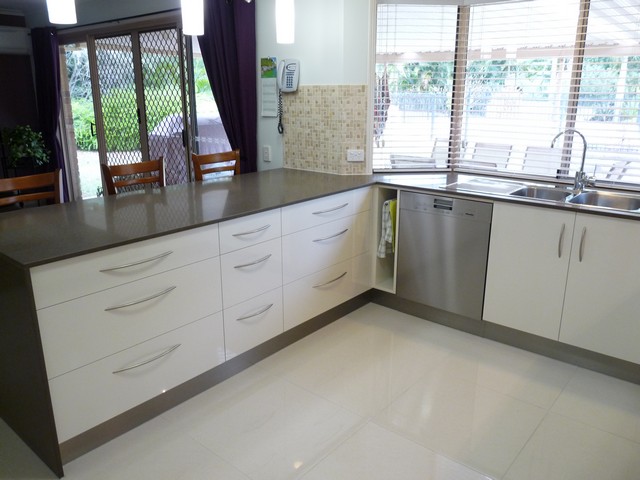 Versatile Laminate Kitchen Cupboard Doors