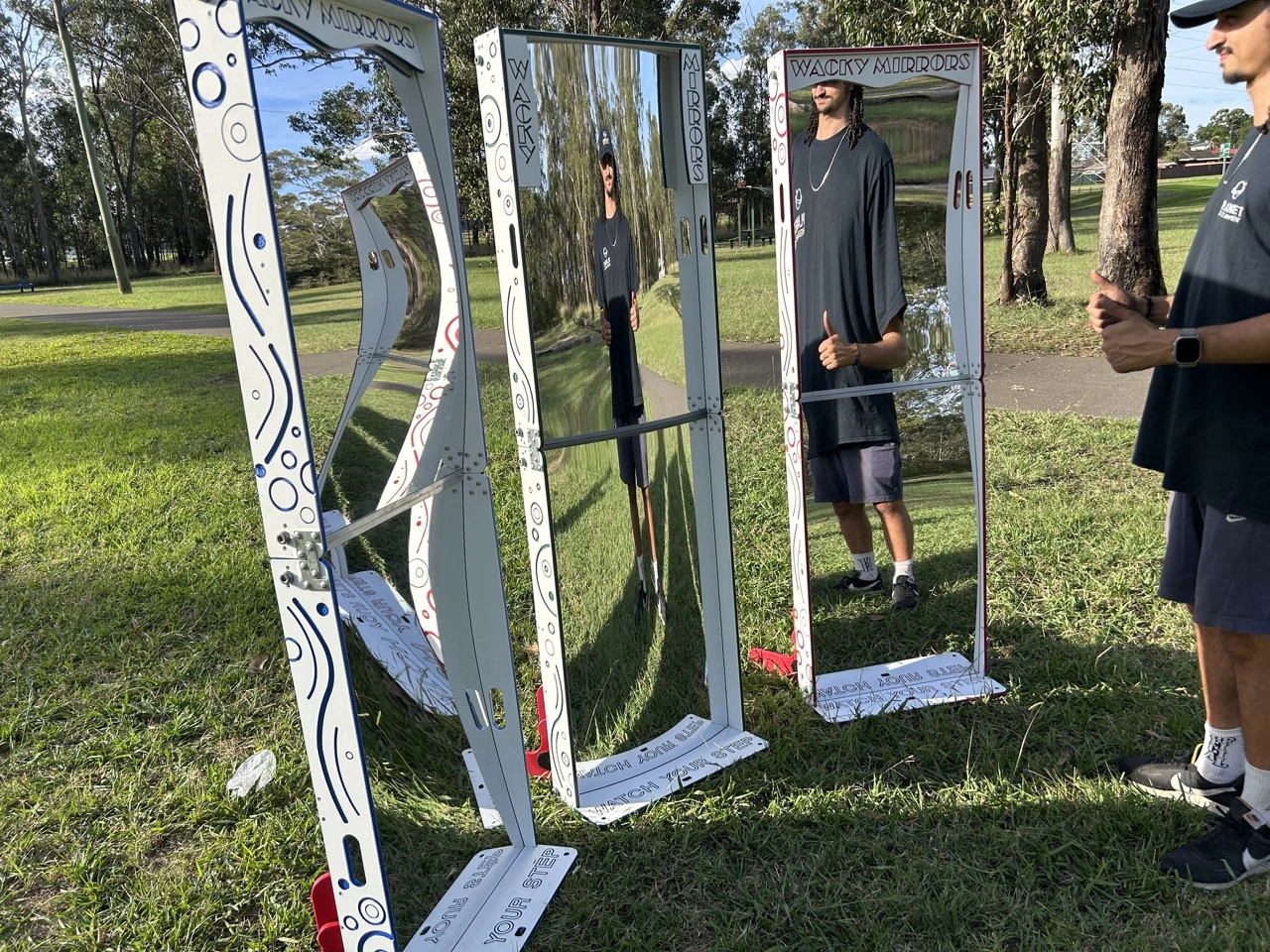 Premium Funny Mirrors - Planet Entertainment