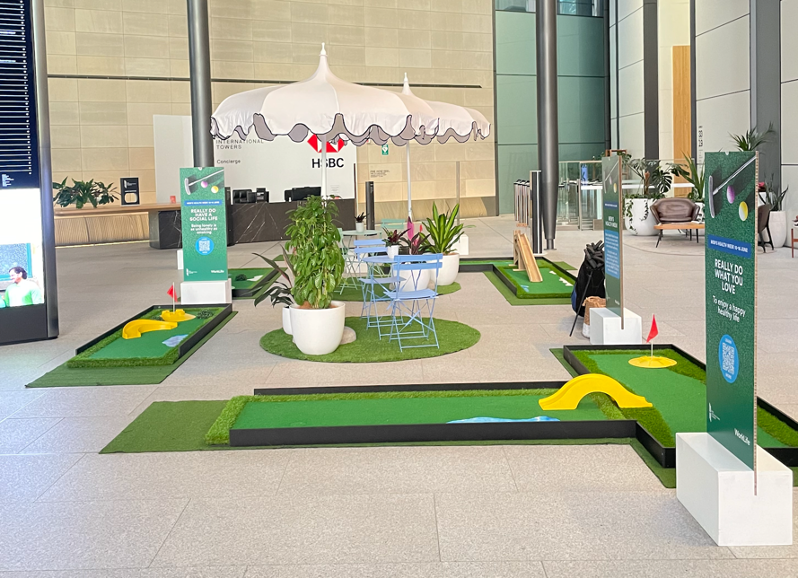 Corporate Mini Golf Putt Putt - Planet Entertainment